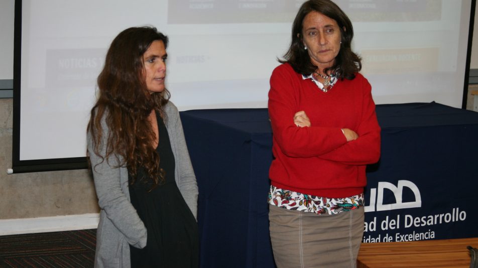 Pilar Rodríguez explicó cómo se buscan temas y se reportea en Ciper