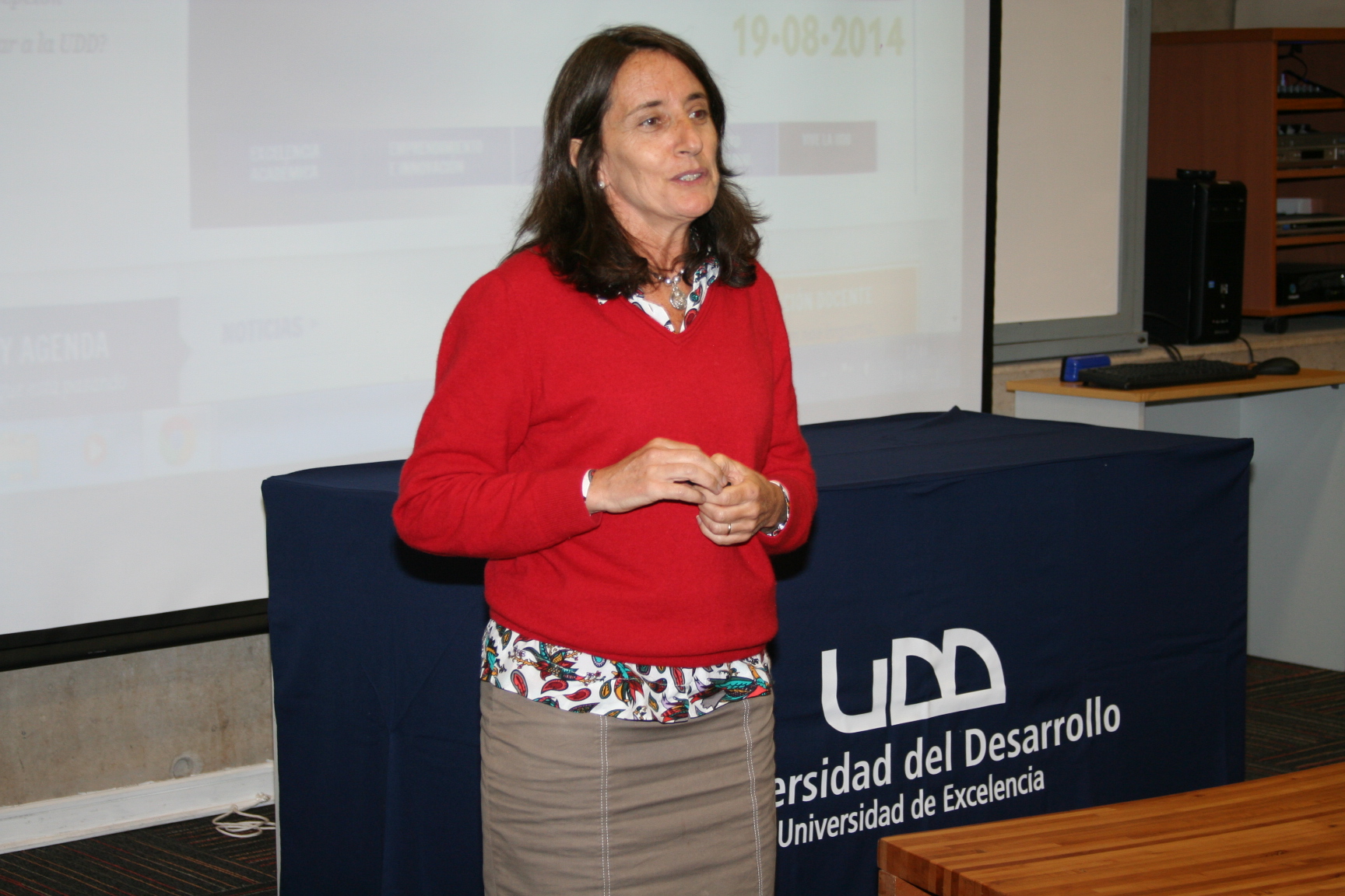 Pilar Rodríguez explicó cómo se buscan temas y se reportea en Ciper