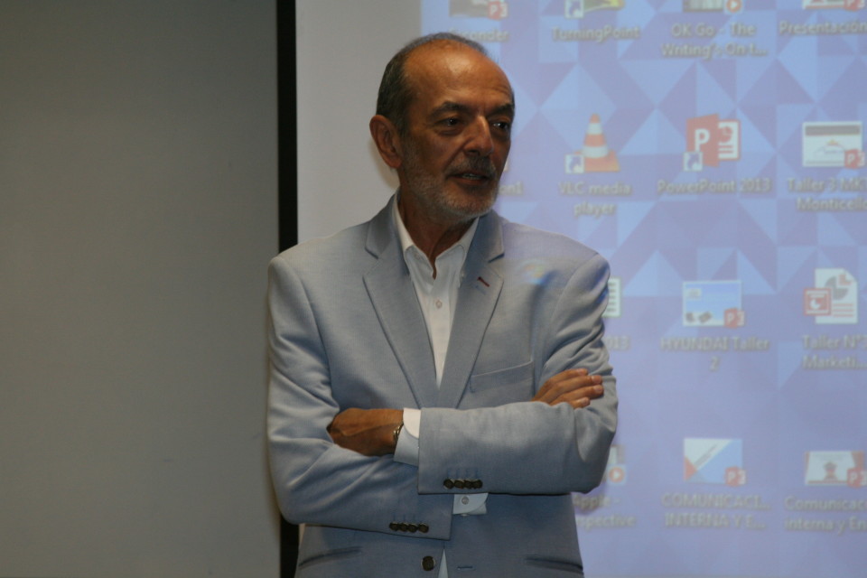 El Periodismo de Opinión, en la opinión de Héctor Soto - Facultad de ...