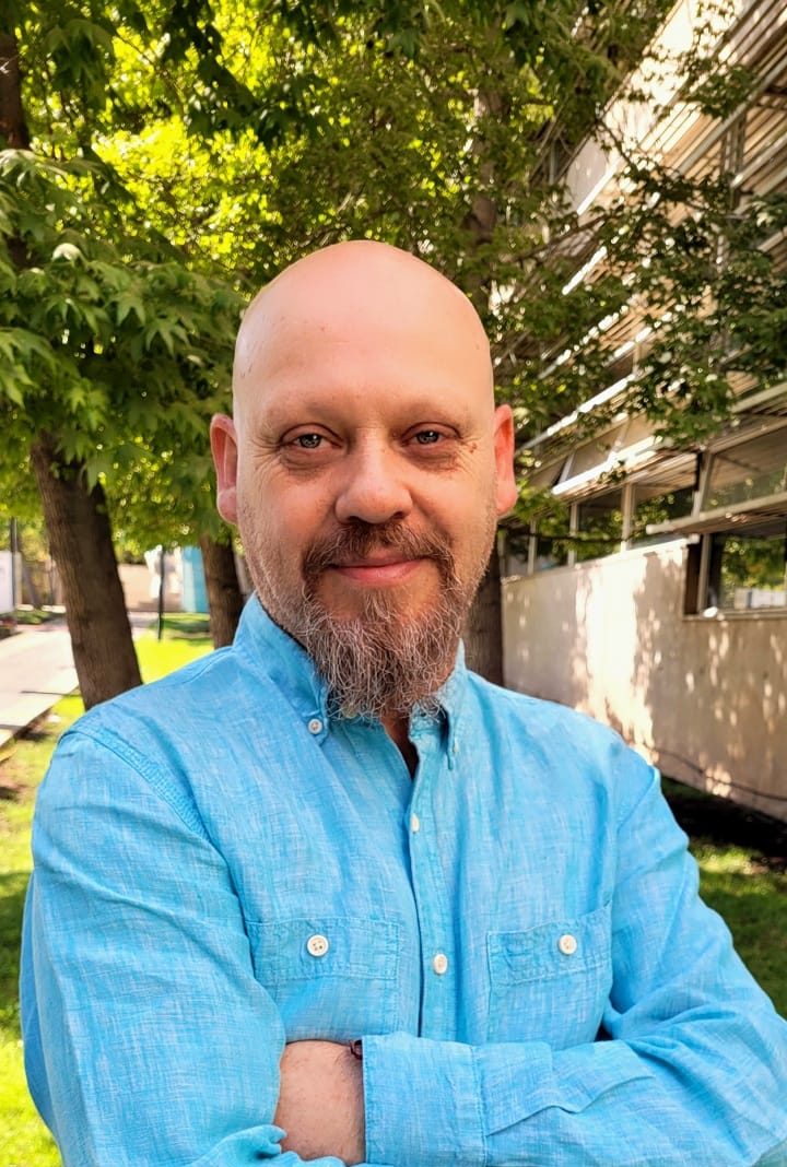 Carlos Villarroel - Facultad de Comunicaciones